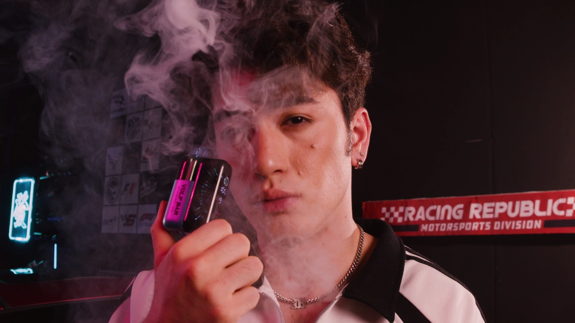 Comparing Closed Pod Systems and Open Pods for Vapers | Volf Bar